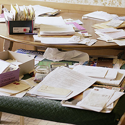Hoarding starts with normal clutter - Hoarding Disorder: 10 Things to ...