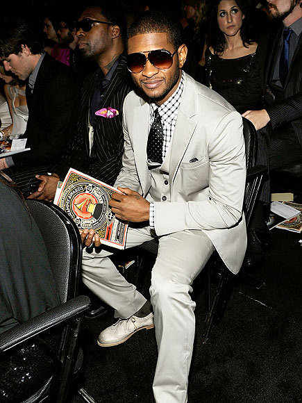 GET WITH THE PROGRAM photo | Grammy Awards 2010, Usher