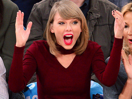 It’s Almost the New Year?! See Taylor’s OMG Face Over and Over and Over ...