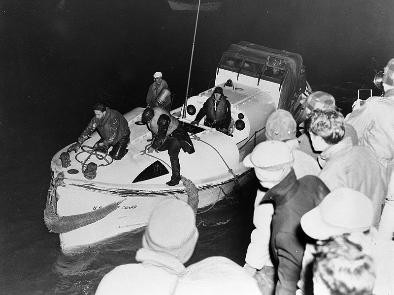 Finest Hours: True Story Behind Coast Guard Movie Starring Chris Pine ...